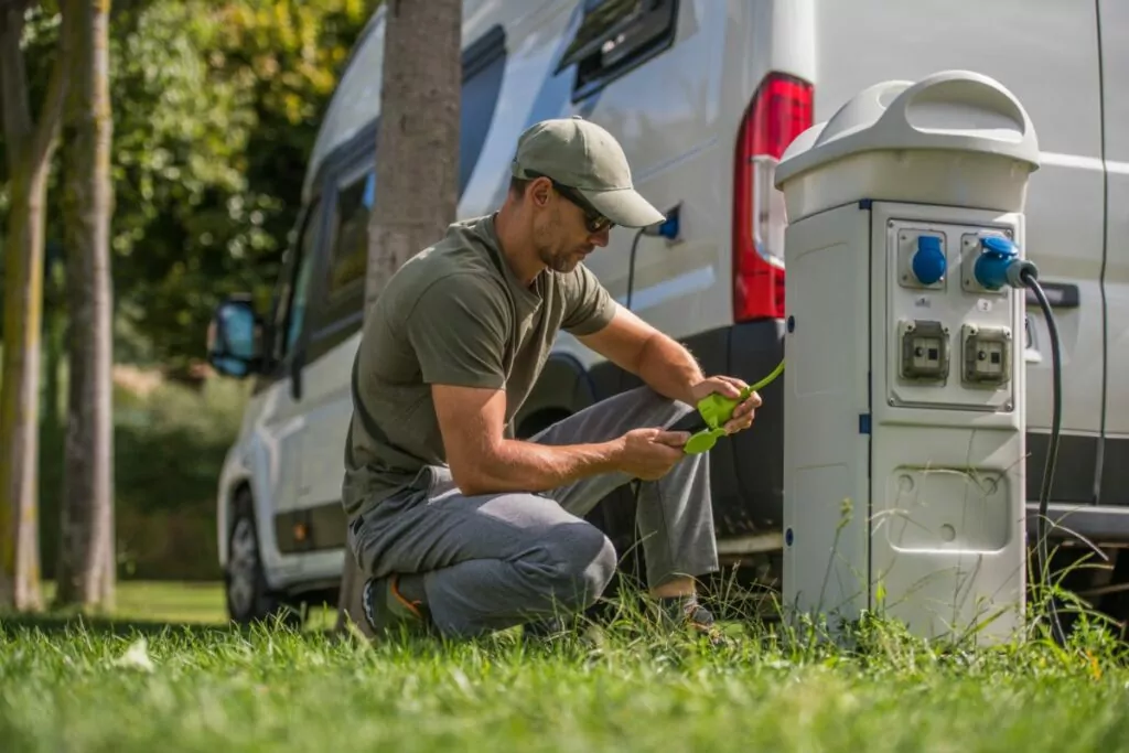 Guide On Using A RV Battery Disconnect Switch - RV Lifestyle Experts
